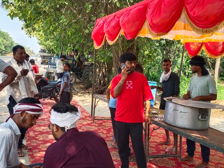 A feast was organized in Purva of Mathura