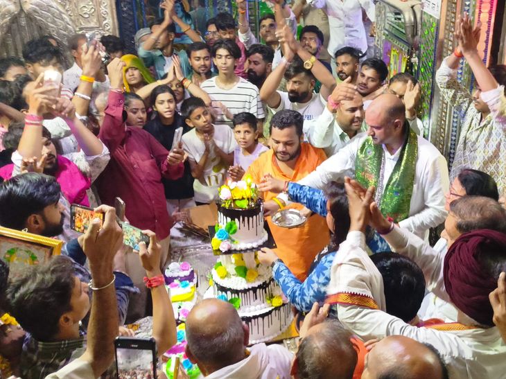 Shani Jayanti celebrated in Shri Shani Maharaj Ali