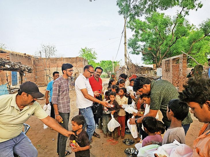 Educational material, soft drinks and reading lessons were distributed ...