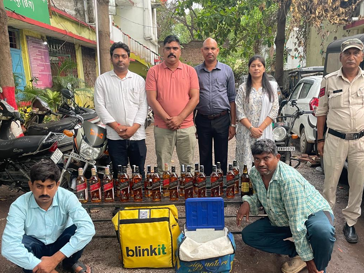 Action taken against illegal liquor in Raipur Red label and black label ...