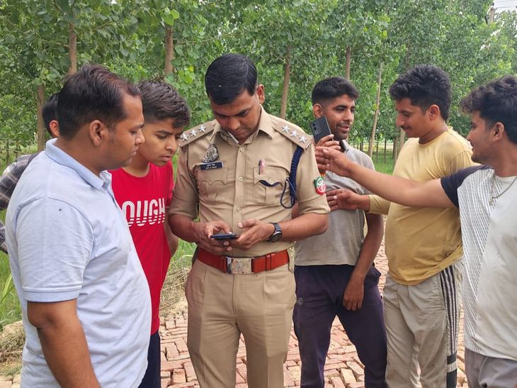 Villagers panic after leopard sighting in Baghpat forest | बागपत के ...