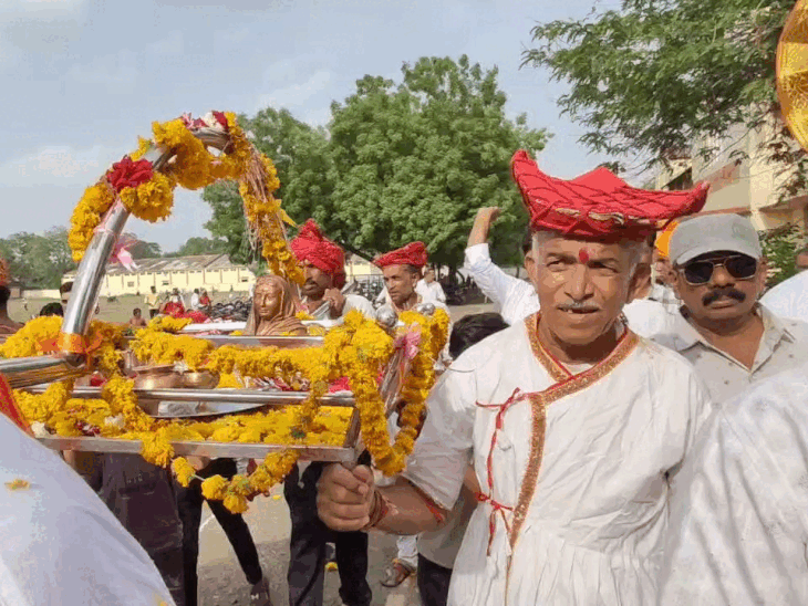 Procession on the 300th birth anniversary of Ahilyabai Holkar ...
