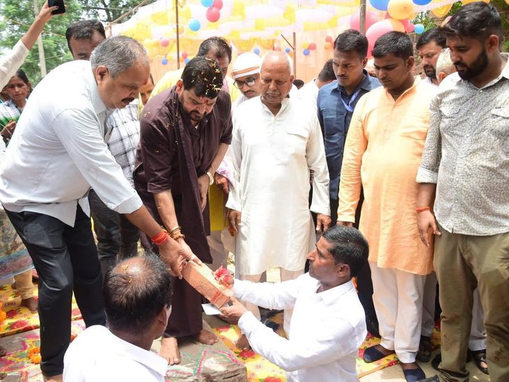 Ground breaking ceremony of Param Jyoti Mata Mandir in Tarabganj