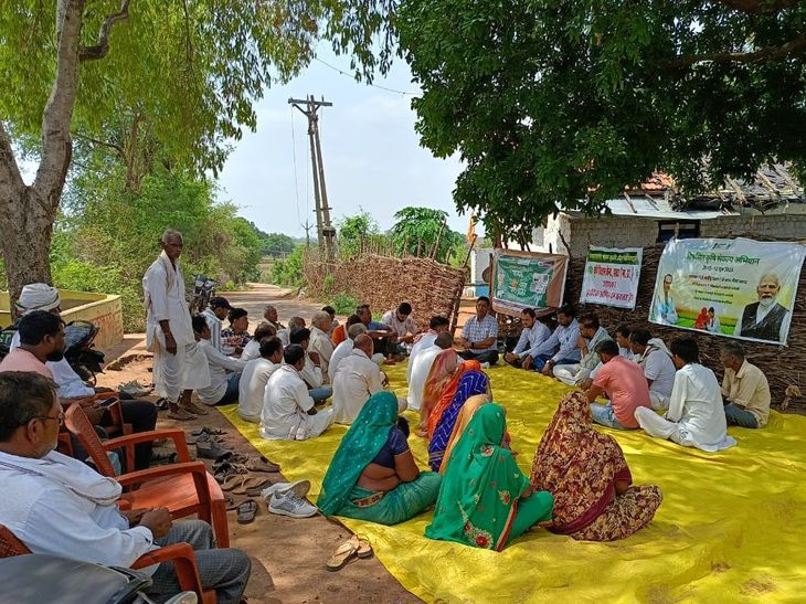 Farmers from 40 villages of Khirkia are participating, the camp will ...