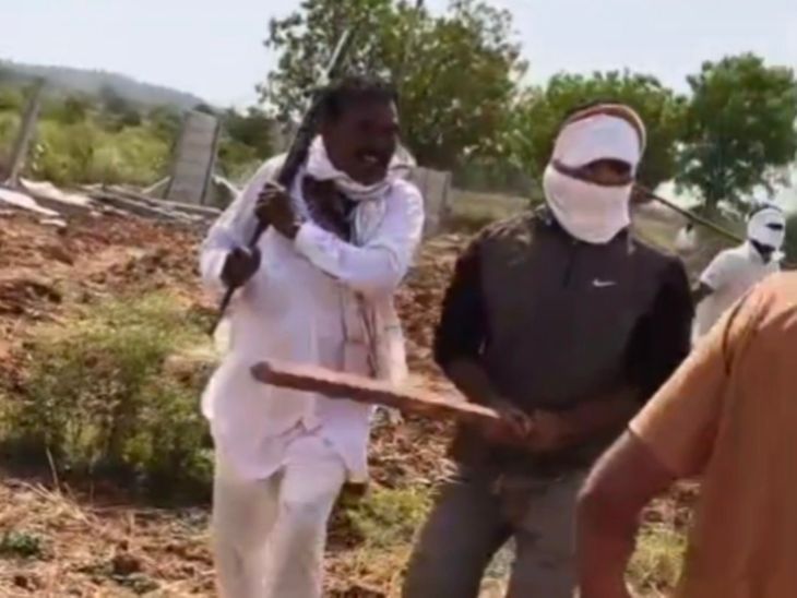 Two families fight over land dispute in Gwalior | ग्वालियर में जमीन ...