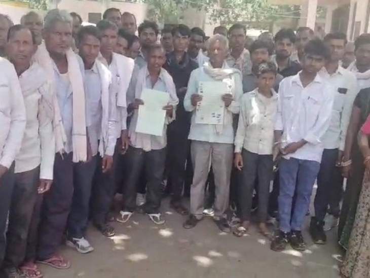 People of Koli community demonstrated at the Collectorate | कोली समाज ...