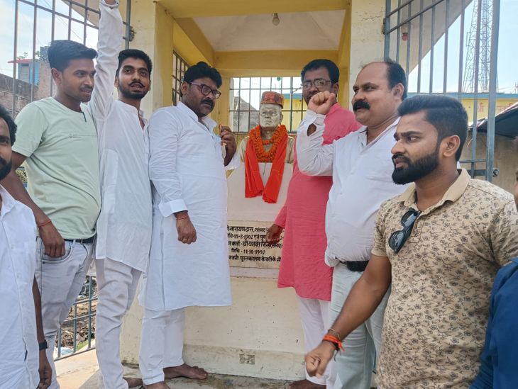 The death anniversary of the first MP Narayan Das was celebrated ...