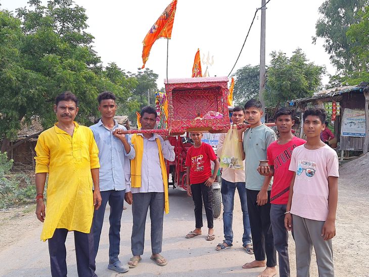 A grand Kalash Yatra was taken out in Bainti of Shivgarh | शिवगढ़ के ...