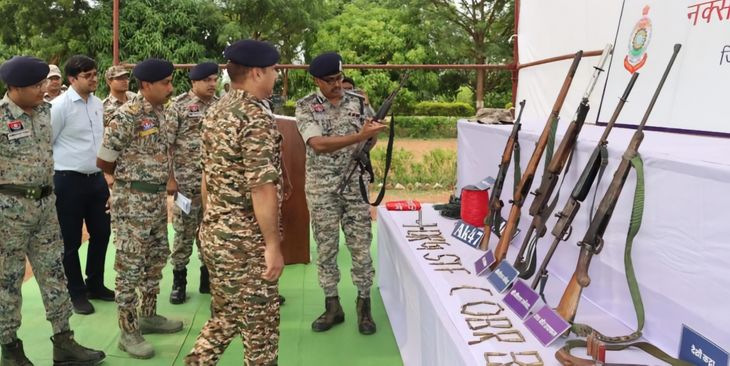 5 out of 7 naxalites have been identified, 2 survived | 7 में से 5 ...