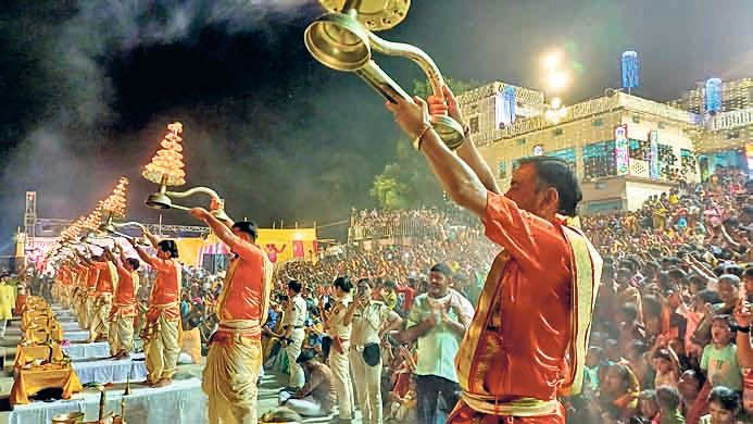 Jyeshtha Purnima: Chirand lit up with the grand Ganga Mahaarati at ...
