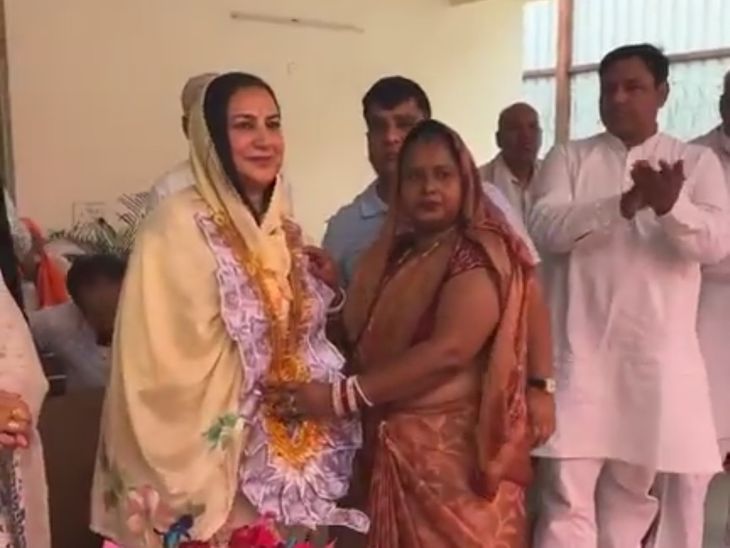 Faridabad Sunaina Chautala attacks BJP-Congress inld meeting
