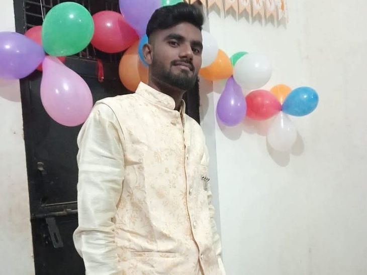 A youth committed suicide in Raiganj