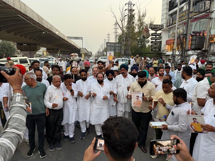 Khatri Mahasabha took out a candle march on the suicide of Sarpanch ...