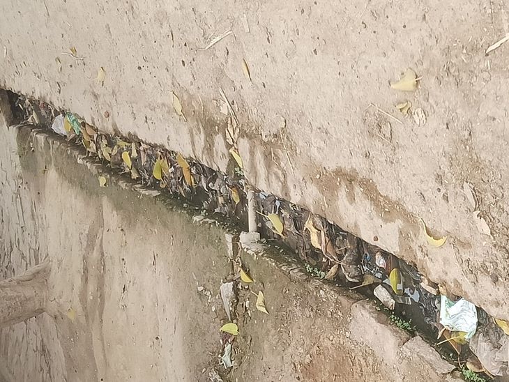 Sanitation system in a bad state in Nabinagar | नबीनगर में सफाई ...