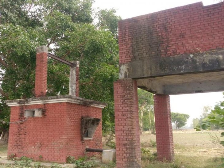 Government tube wells lying closed in Terai