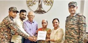 Soldiers arrived to honor the family of martyr Captain Amit | शहीद ...