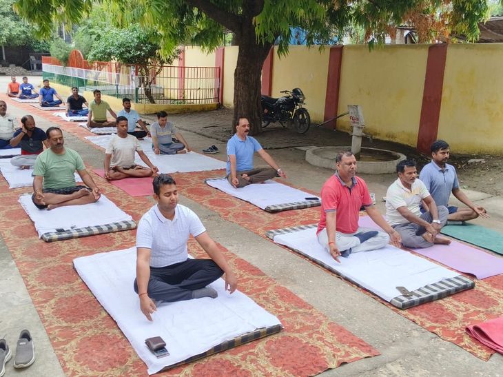 Special event organized in Pipraich block on International Yoga Day ...