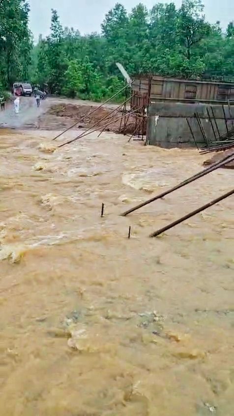 The diversion of the bridge which was incomplete for 3 years in ...