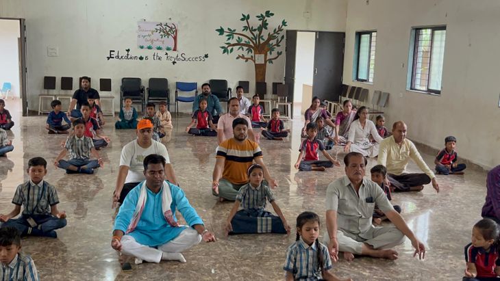 Yoga symbolizes the unity of mind, body, thought and action | योग मन ...