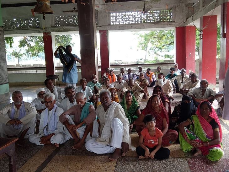 The dues of workers and farmers of Gauri Bazaar sugar mill have not ...