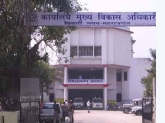 RRC building worth Rs 3.5 lakh in Nichlaul is substandard | निचलौल में ...