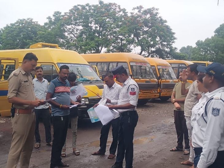 Checking of school buses started in Mandsaur