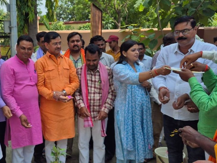 Preparation for Harishankari plantation campaign in Kushinagar ...