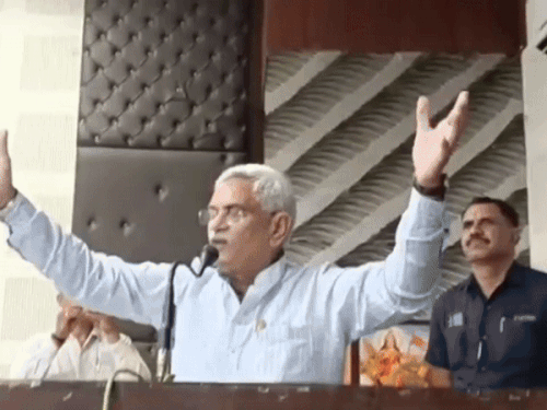 Former BJP minister Manish Grover On Congress In Bhiwani emergency ...