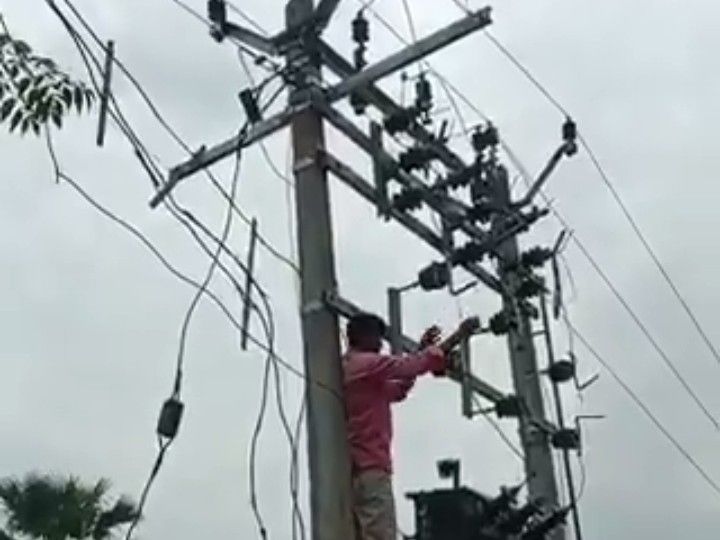 Power failure due to burning of transformer fuse in Kushinagar ...