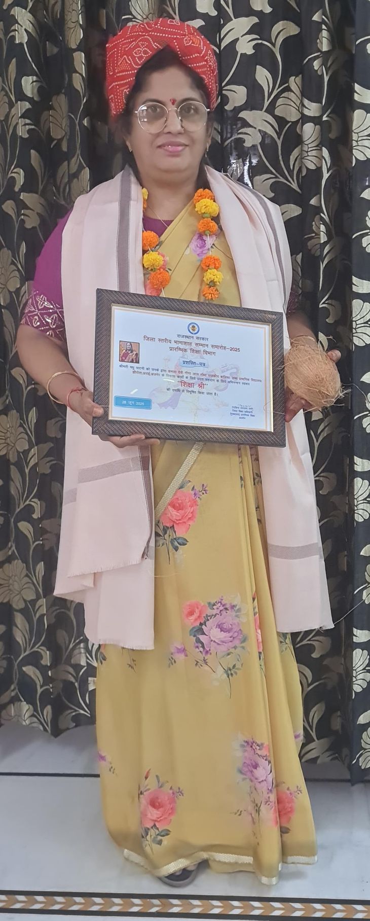 Madhu Patni and Rakesh Paliwal were honored at the district level | मधु ...