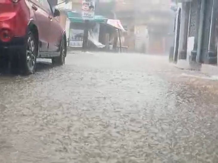 Half an hour of rain in Bijnor brings coolness in the weather