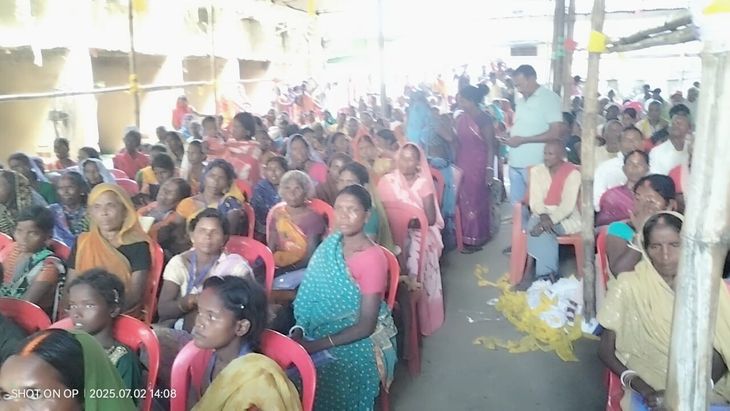 Resolution to provide benefits of government schemes to the poor in ...