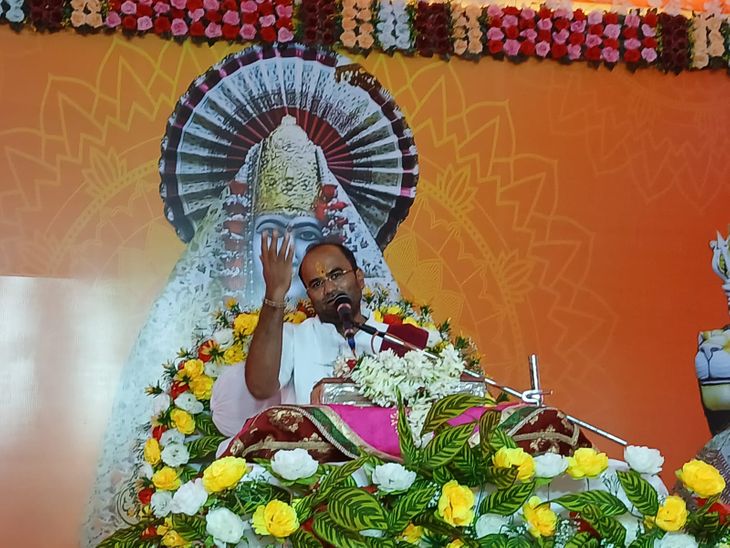 There is no wisdom without satsang, even the wicked improve through it ...