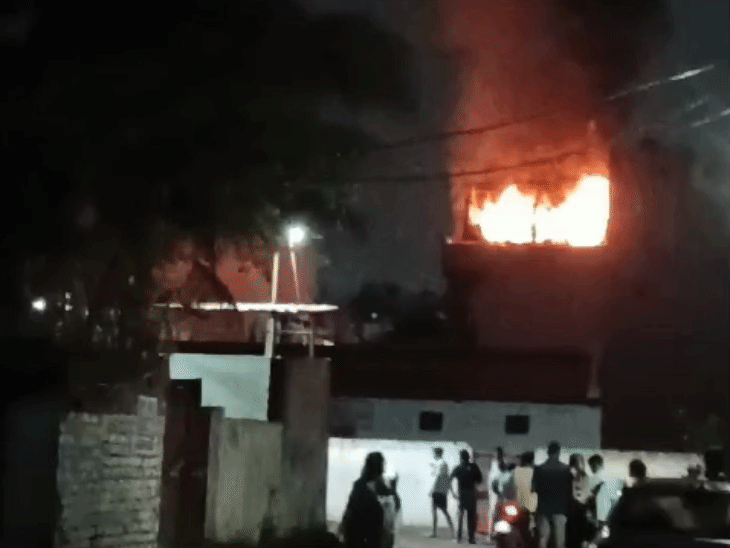 Fire breaks out in a house adjacent to a gas depot in Raipur; VIDEO