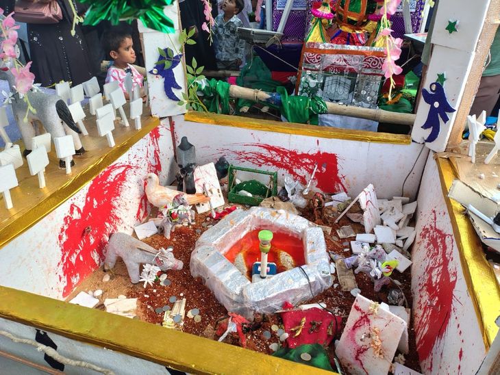 Muharram's Tajia procession took place in Kaptanganj | कप्तानगंज में ...