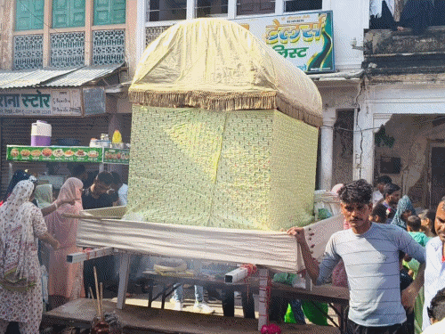 Procession took place on Moharram in Niwai | निवाई में मोहर्रम पर निकला ...