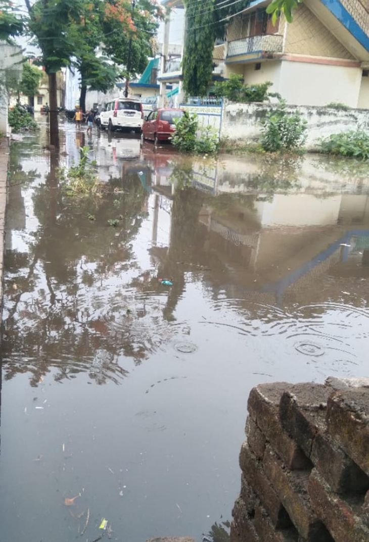 Due to rain, settlements were flooded, the water level of Kodar Dam ...