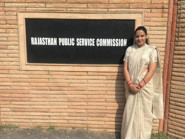 Bansur's daughter hoisted the flag | बानसूर की बेटी ने लहराया परचम ...