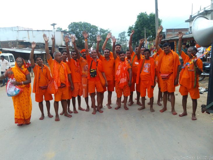 51 Kanwariyas left from Babhani at the beginning of Sawan | बभनी से ...