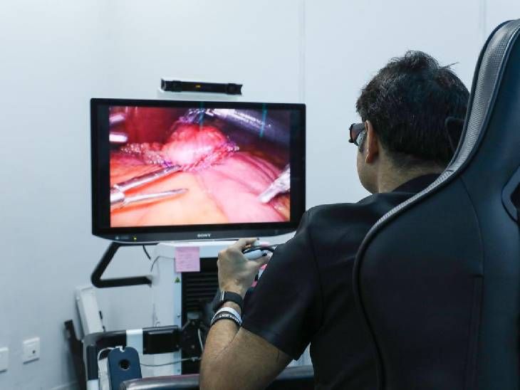 Robotic bariatric tele-surgery performed from 850 km away