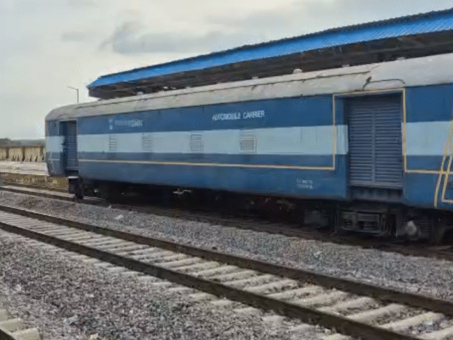 Goods train coach derailed in Lalsot