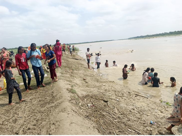 Kanwarias face problems at Belwa Sangam Ghat | बेलवा संगम घाट पर ...