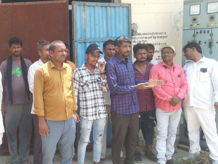 There is no electricity in Nakha village for 25 days