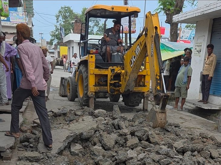 Repair of dilapidated road started in Palia