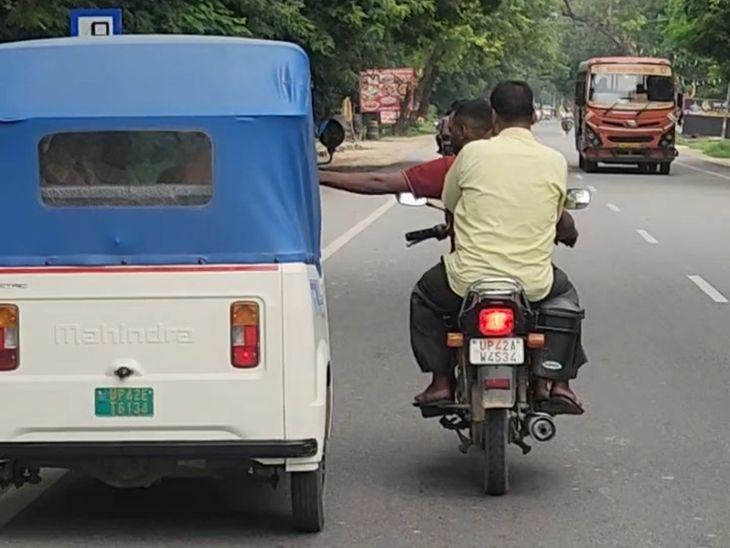 Video of breaking traffic rules goes viral in Ayodhya | अयोध्या में ...