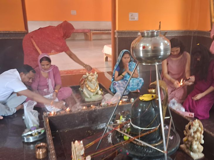 gurugram-farrukhagar-devotees-throng-temples-second-sawan-monday-update ...