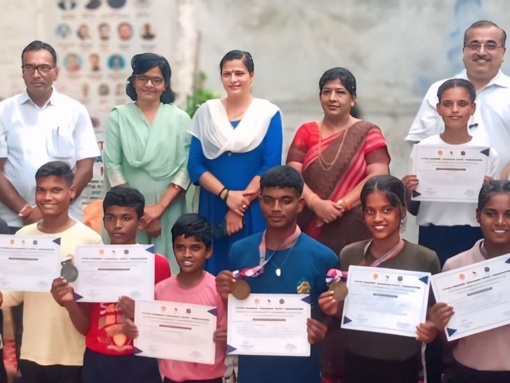 Yoga players of Muhammadabad showed their strength at the state level ...