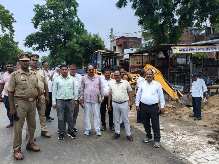 Remove encroachment campaign in Ayodhya | अयोध्या में अतिक्रमण हटाओ ...