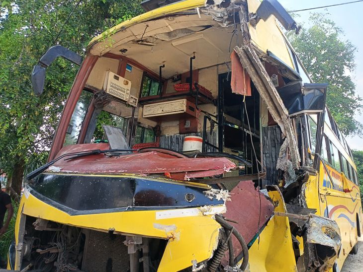 All passengers safe in bus and DCM collision