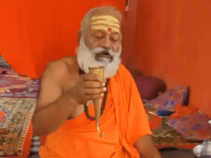 Swami Ramashram has been performing Rudrabhishek every day for 65 years